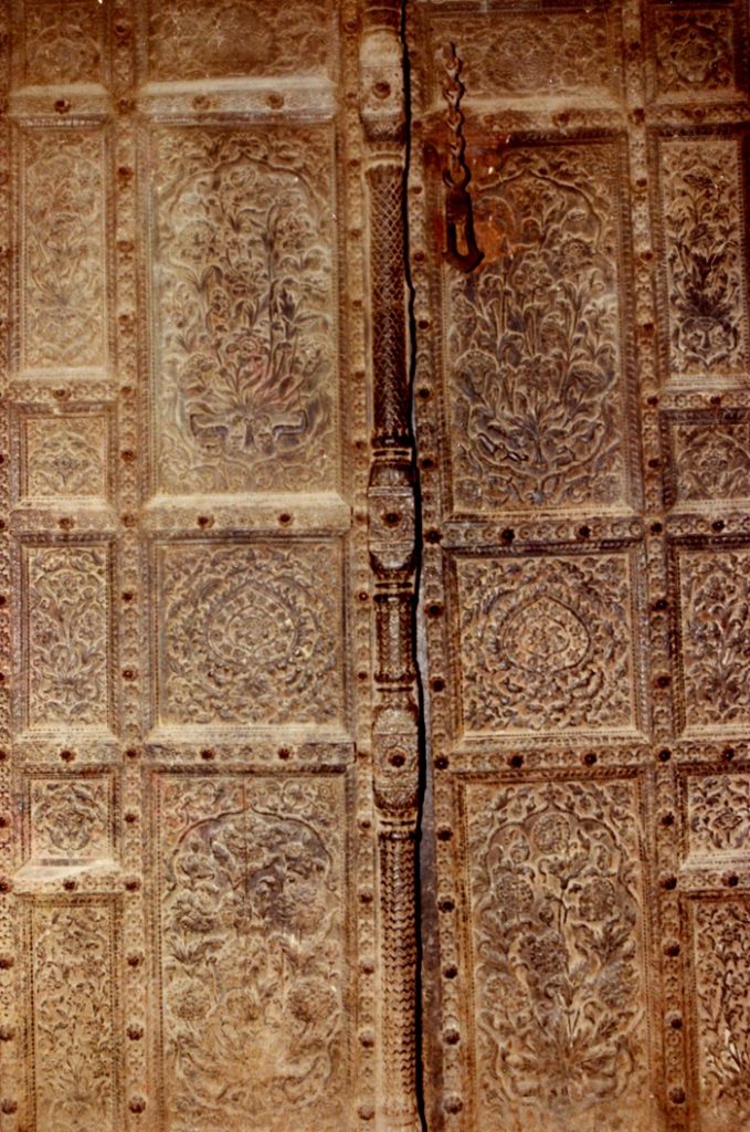 A MUGHAL DOOR STILL STANDING IN THE CITY, THE GRAND TRADITION OF THE ...